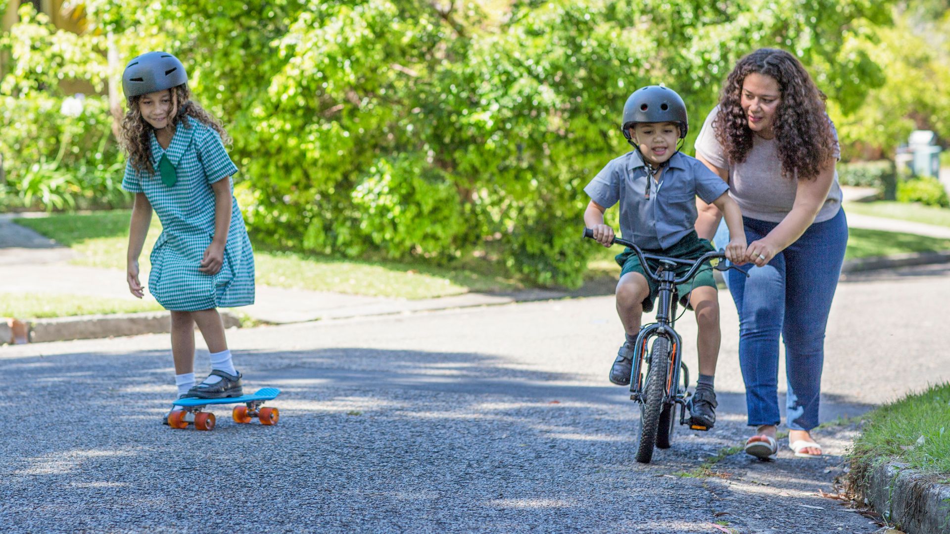 How to make walking more interesting for kids